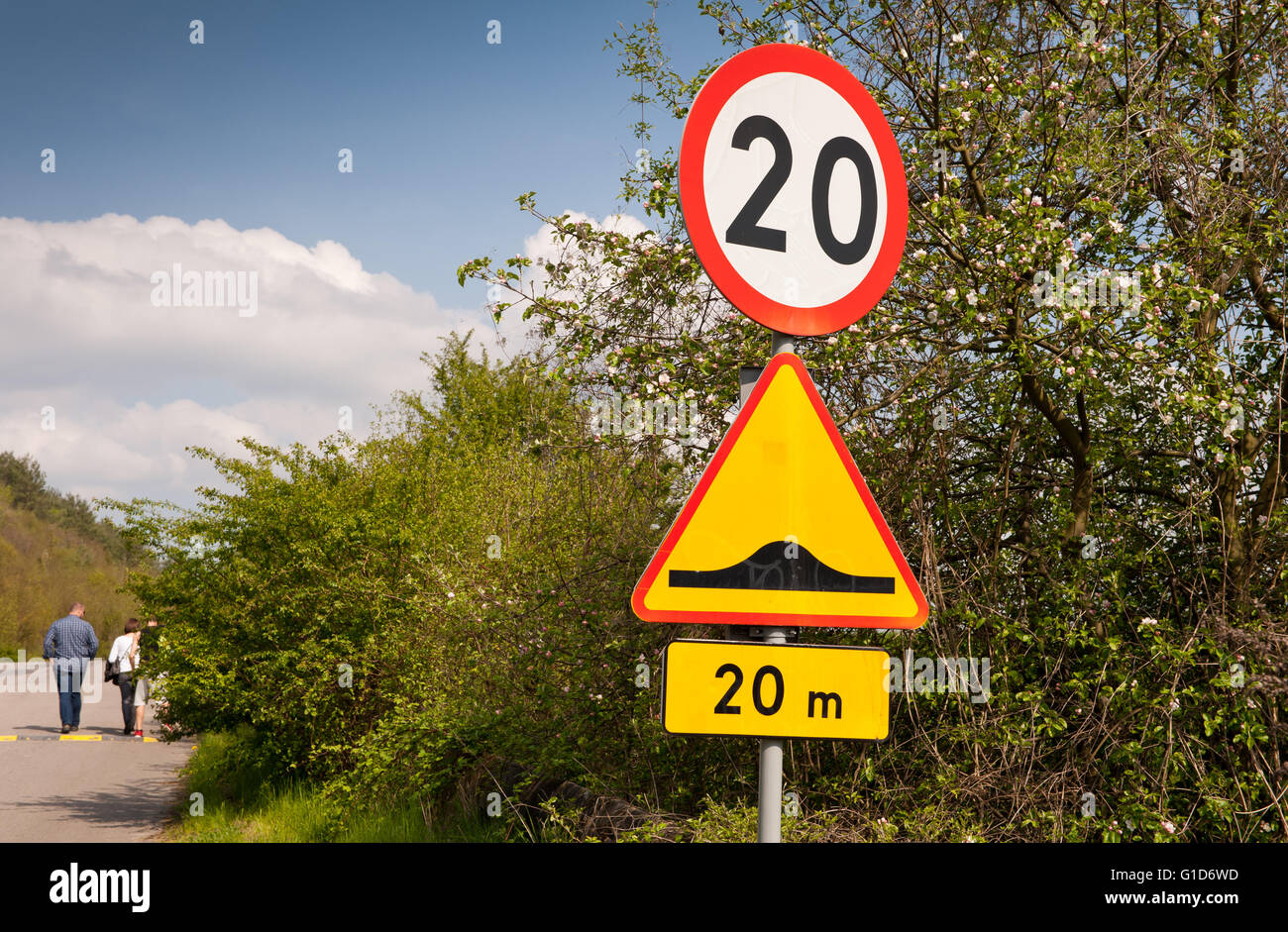 Traffic calming hi-res stock photography and images - Alamy