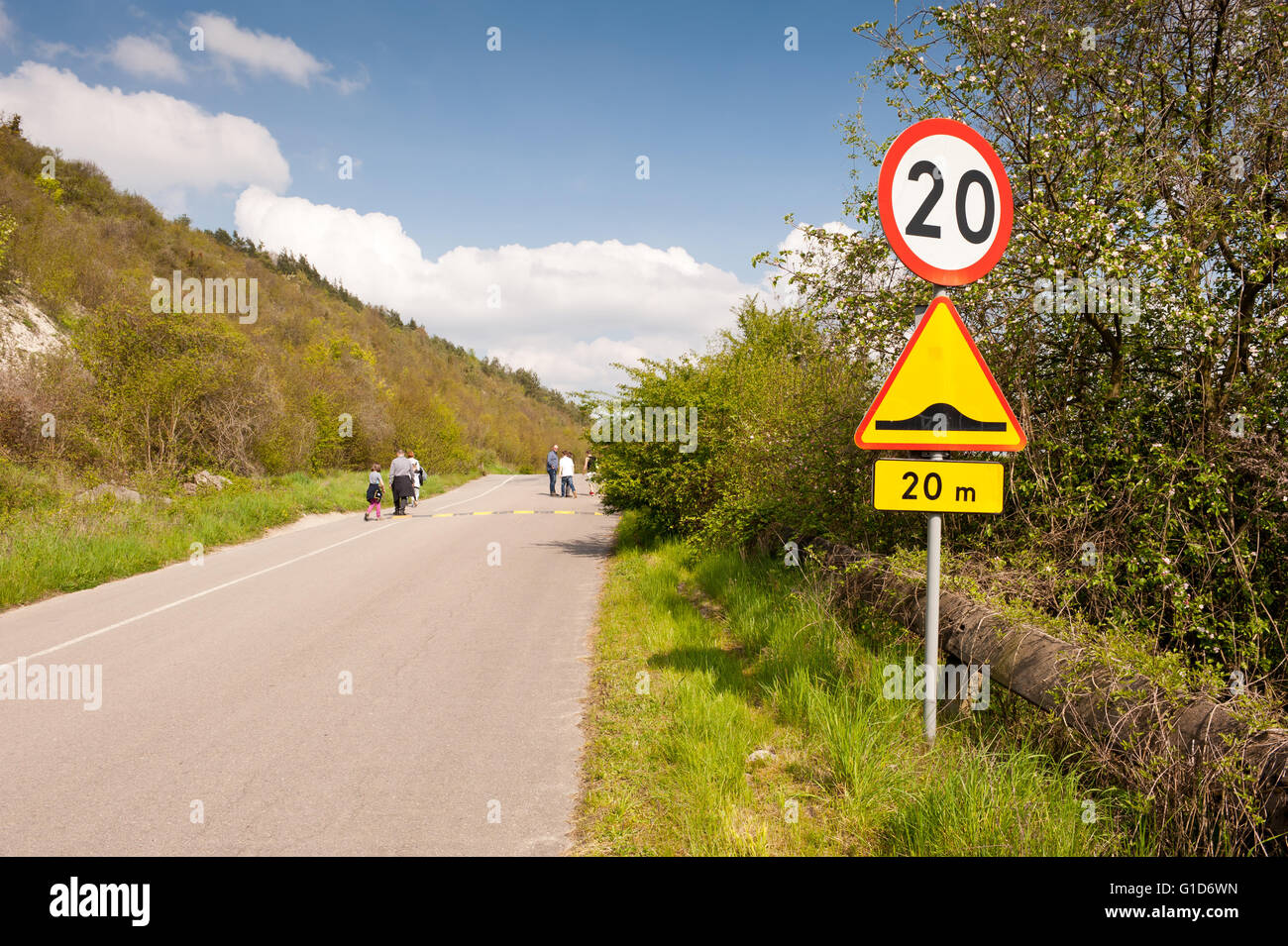 Speed humps hi-res stock photography and images - Alamy