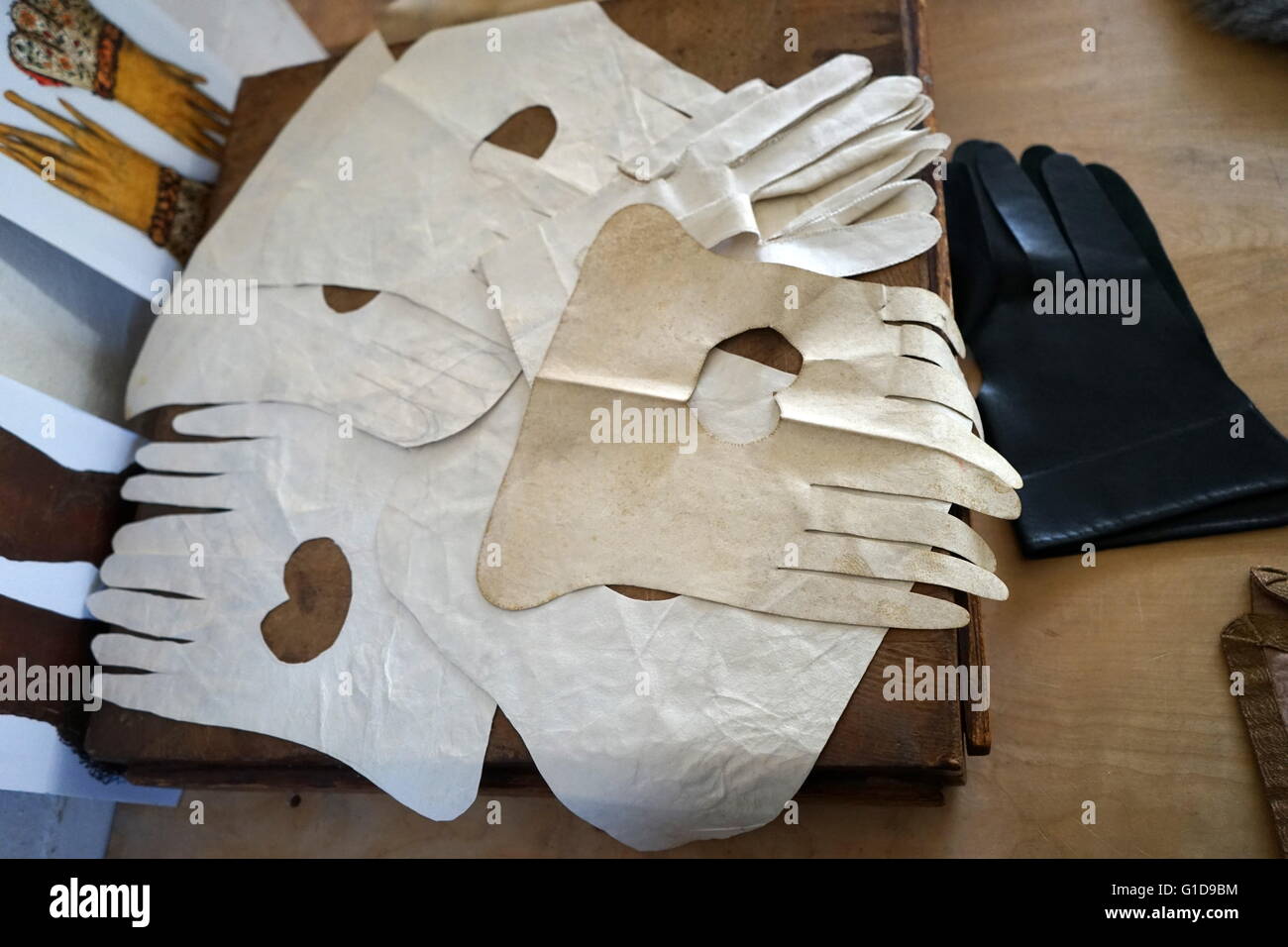 English tudor period hi-res stock photography and images - Alamy