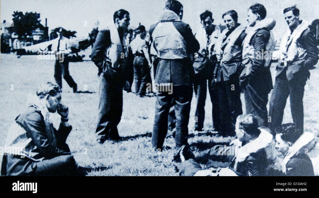 Battle of britain pilots hi-res stock photography and images - Alamy