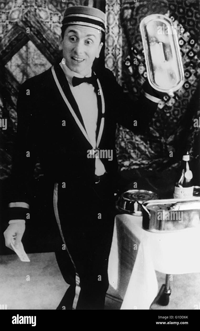 Tim roth four rooms hi-res stock photography and images - Alamy