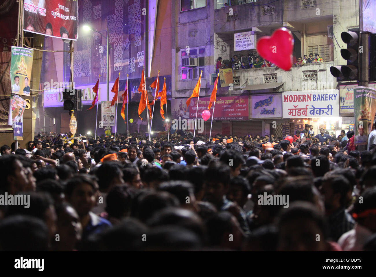 Pune, India - September 28, 2015: Crowds at one of the square during ...