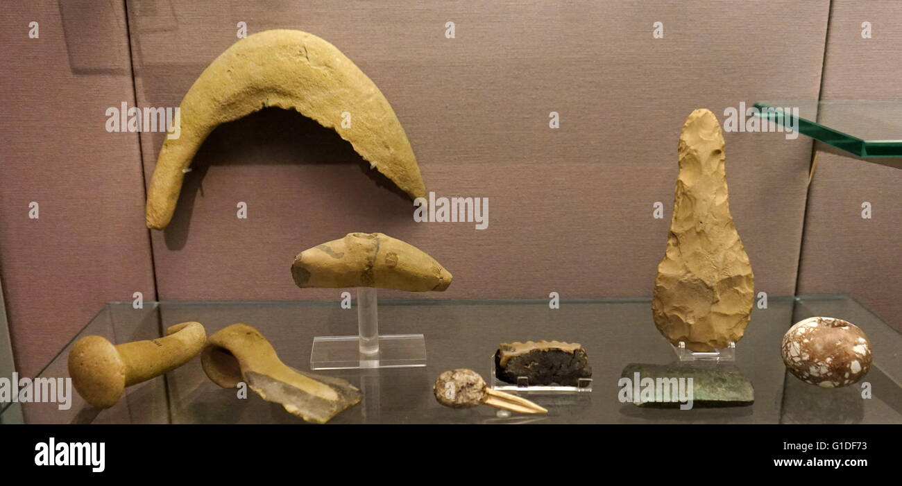 Pottery Mesopotamia tools, from Ur. Dated 15th Century BC Stock Photo ...