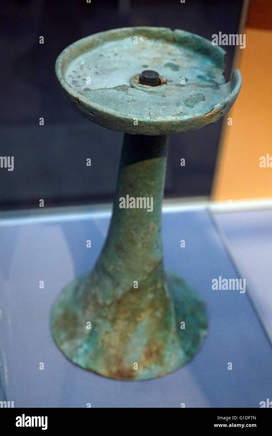 Libation hi-res stock photography and images - Alamy