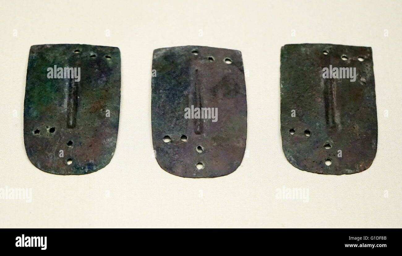 Scales armour hi-res stock photography and images - Alamy