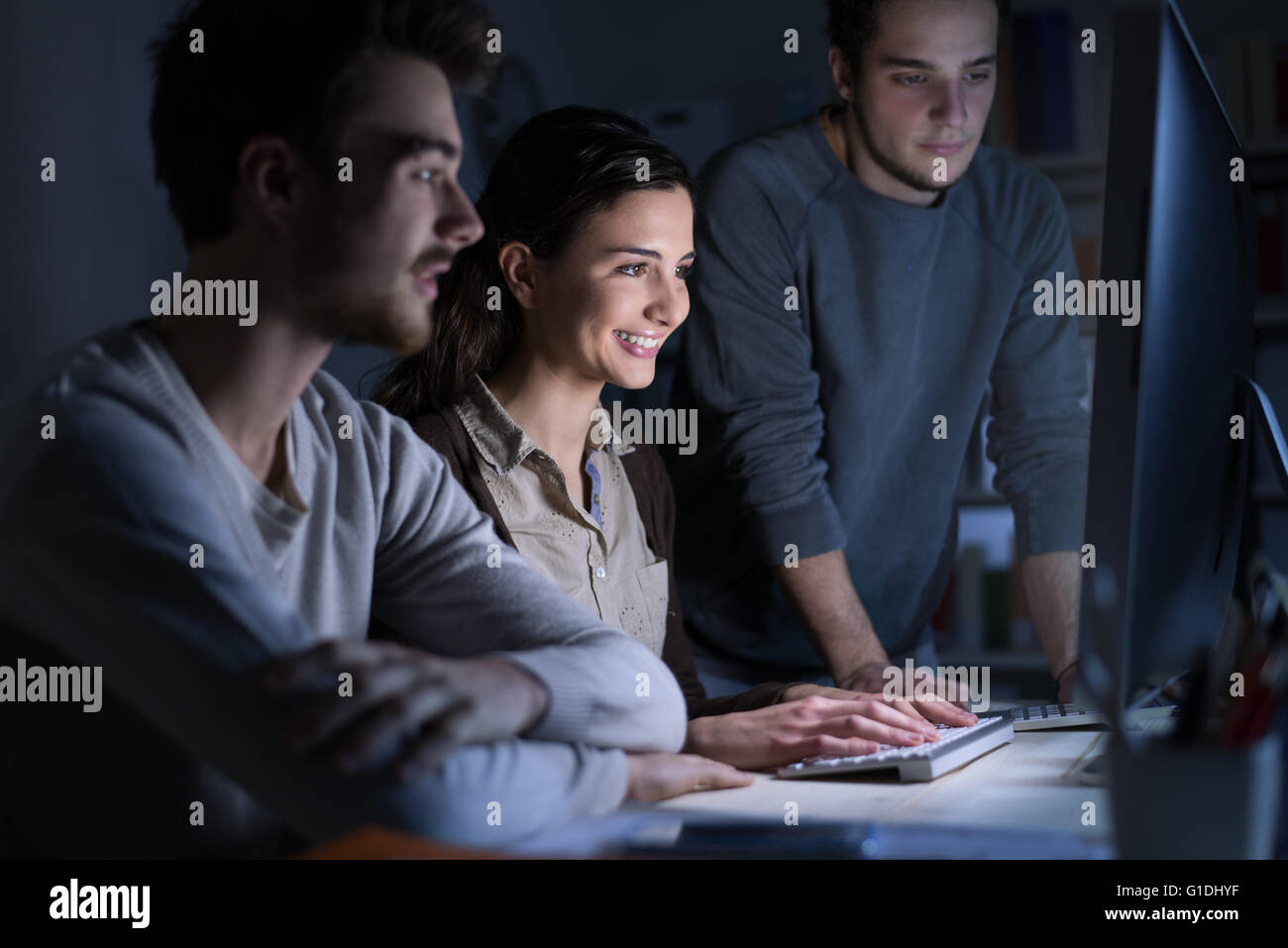 Teenager friends hi-res stock photography and images - Alamy
