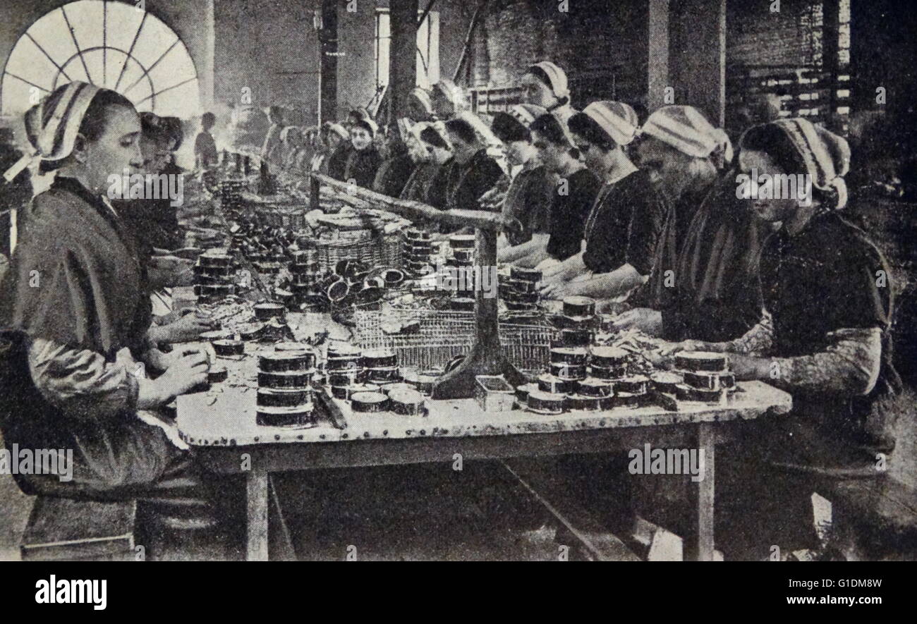 Factory interior 19th century hi-res stock photography and images - Alamy