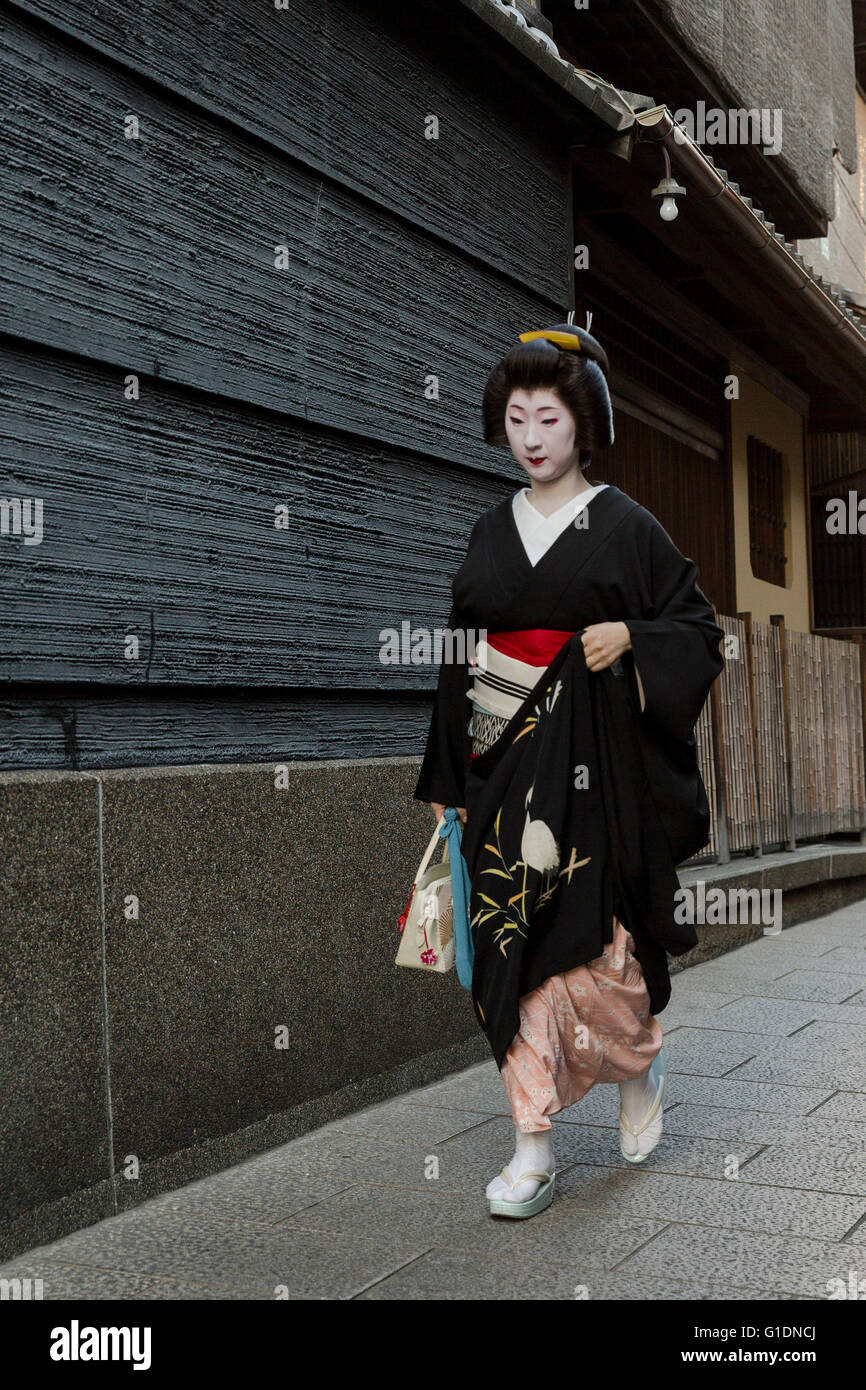 Geiko walking, Gion, Kyoto, Japan Stock Photo - Alamy