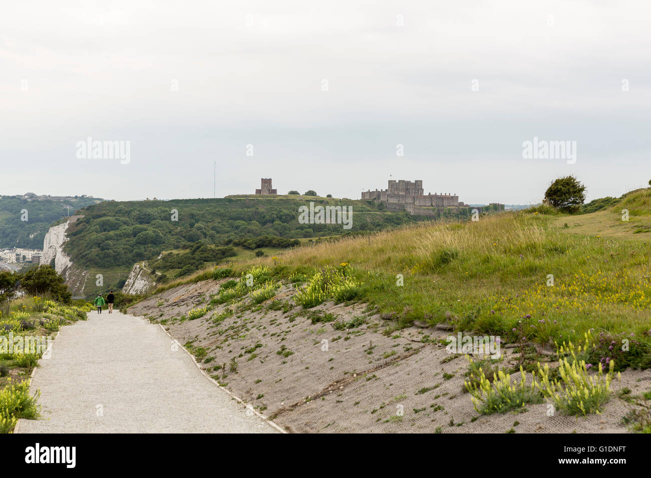 Promenade. The White Cliffs of Dover, Dover, Kent, UK Stock Photo - Alamy