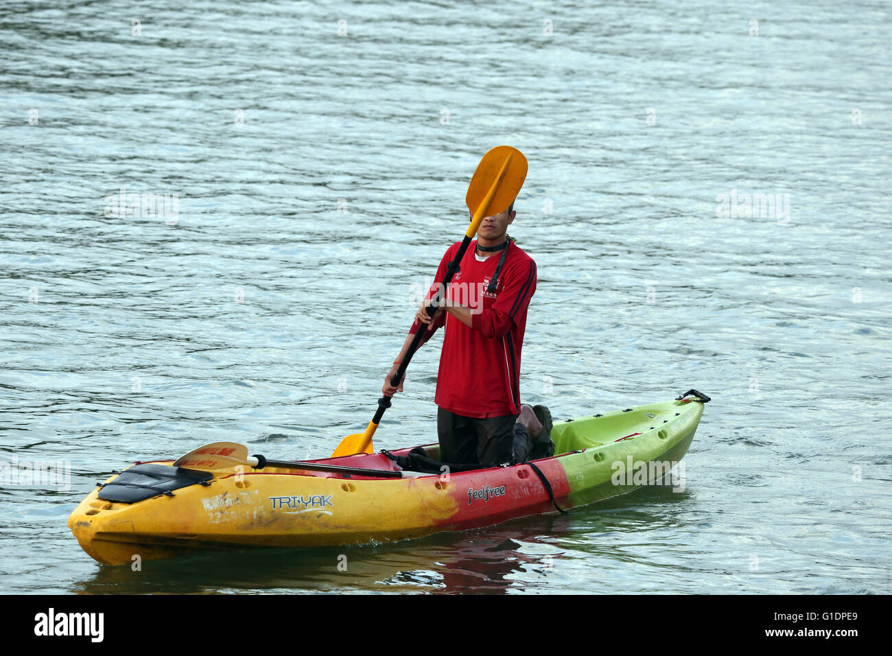 Man kayaking on the Nam Song river. Vang Vieng. Laos Stock Photo - Alamy