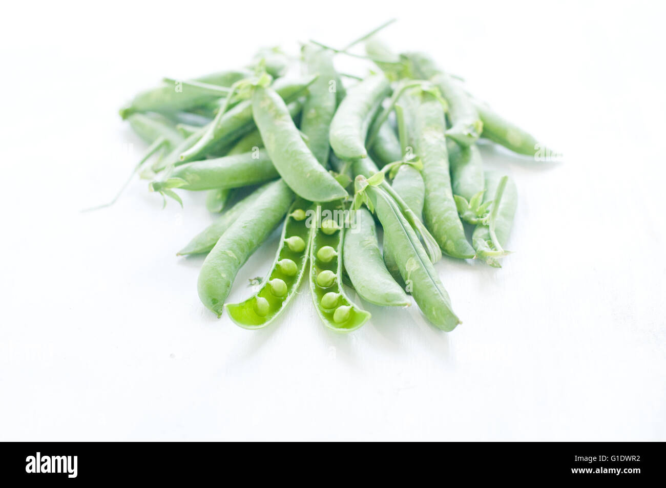 Green peas agriculture hi-res stock photography and images - Alamy