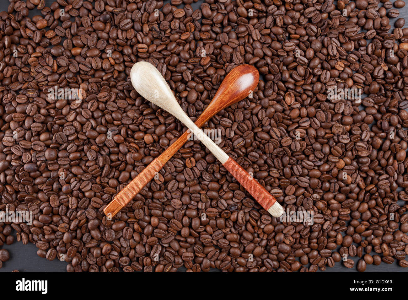 Crossed wooden spoons hi-res stock photography and images - Alamy