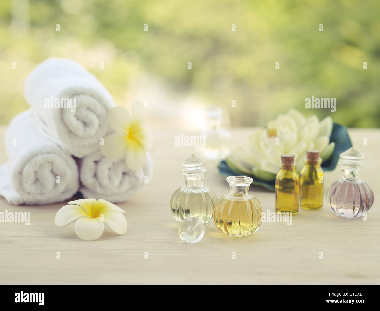Spa essential oil background Stock Photo - Alamy