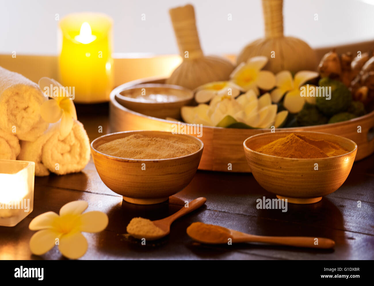 Spa setting cosmetic gel hi-res stock photography and images - Alamy
