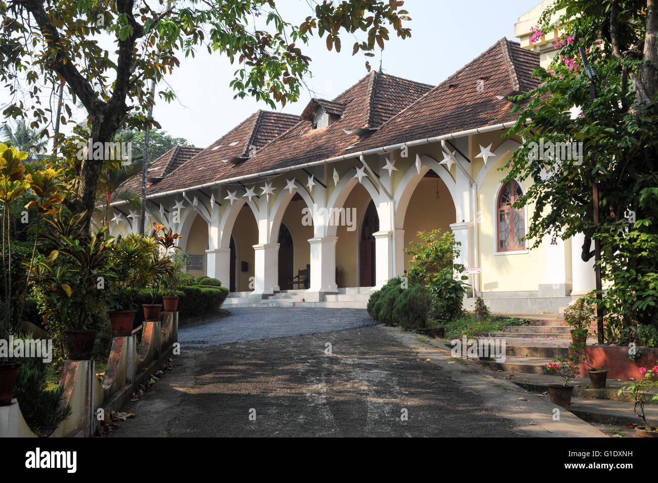 Bisop hi-res stock photography and images - Alamy