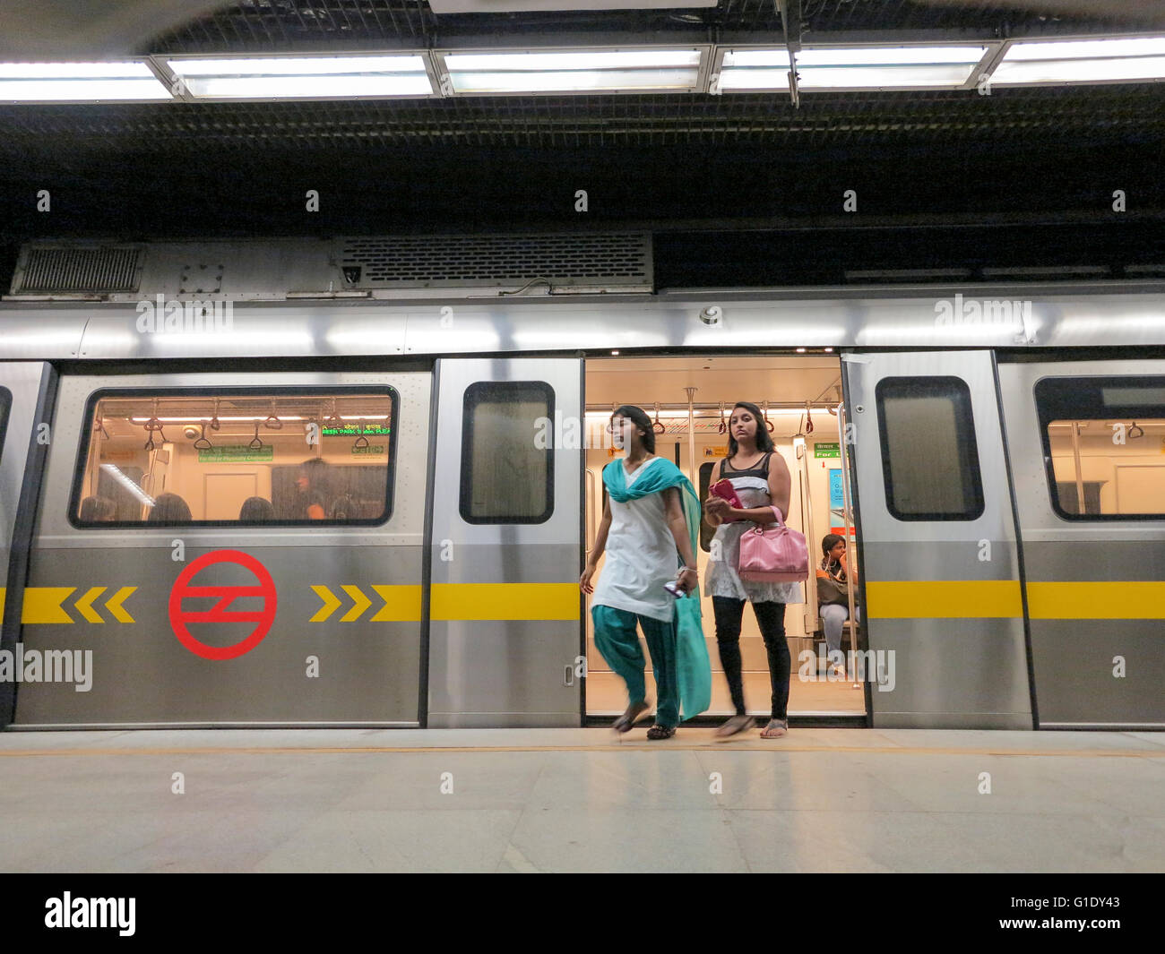 Delhi street scenes, India Stock Photo - Alamy