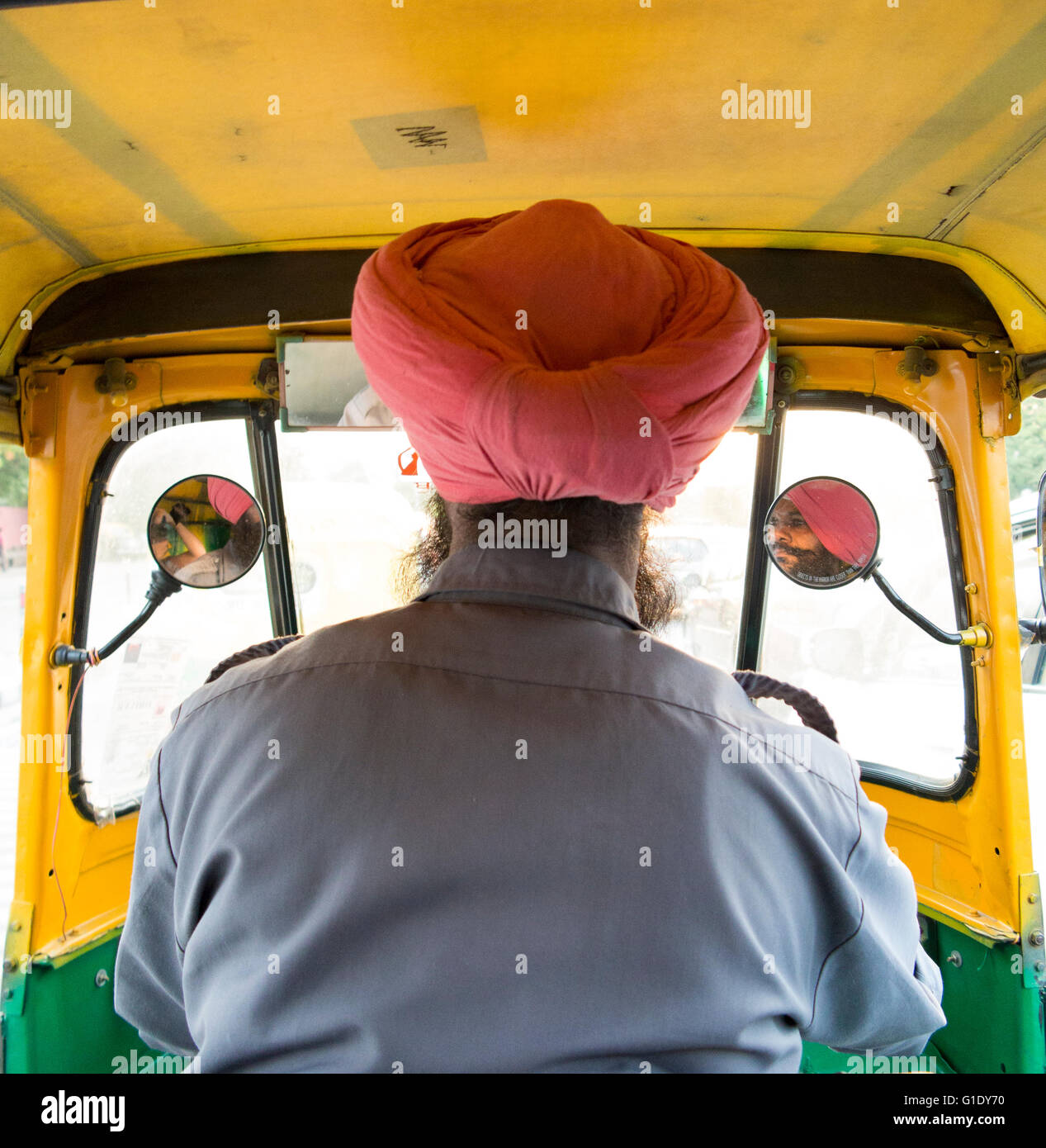 Delhi street scenes india hi-res stock photography and images - Alamy