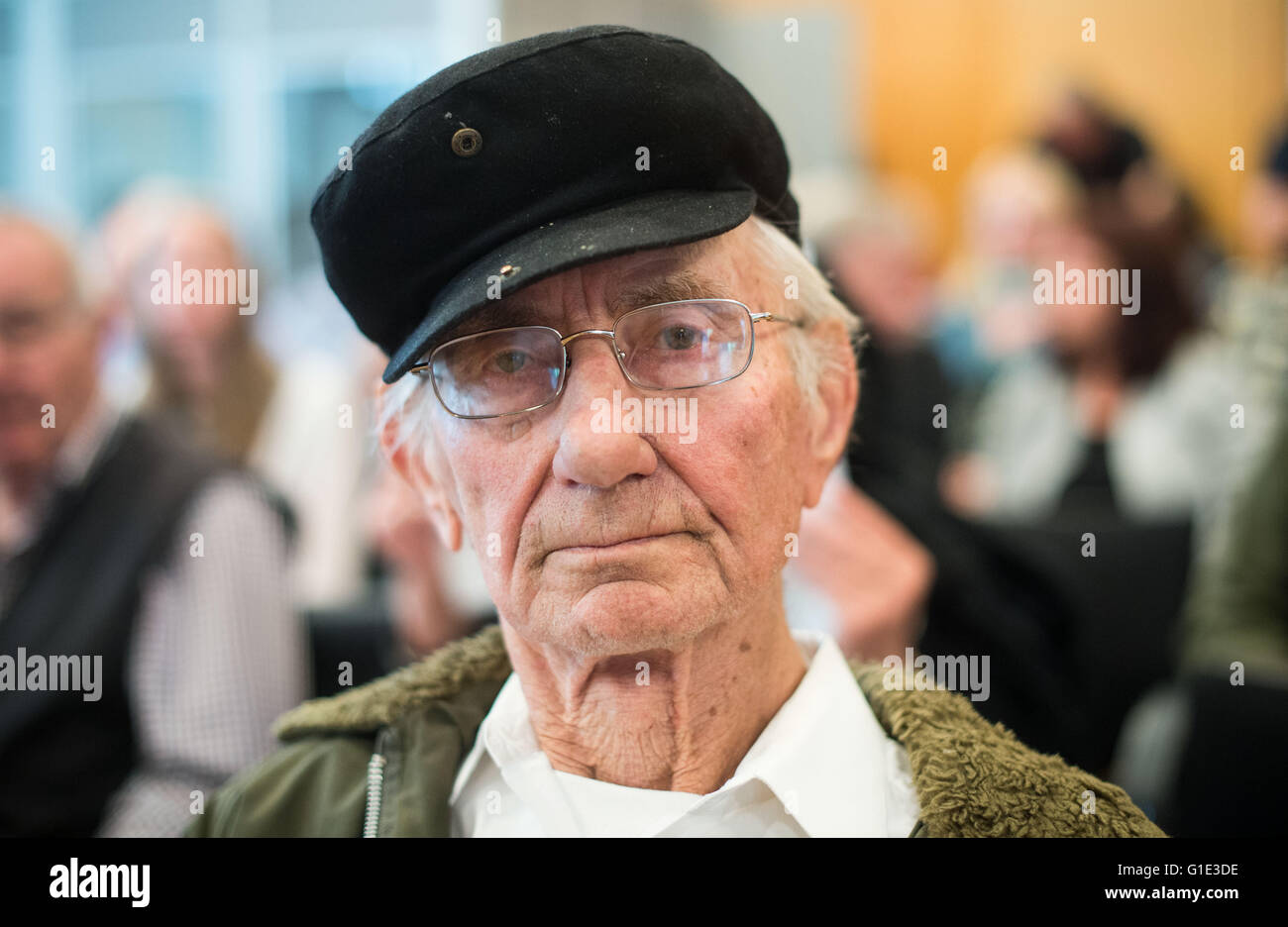 Joshua kaufman hi-res stock photography and images - Alamy