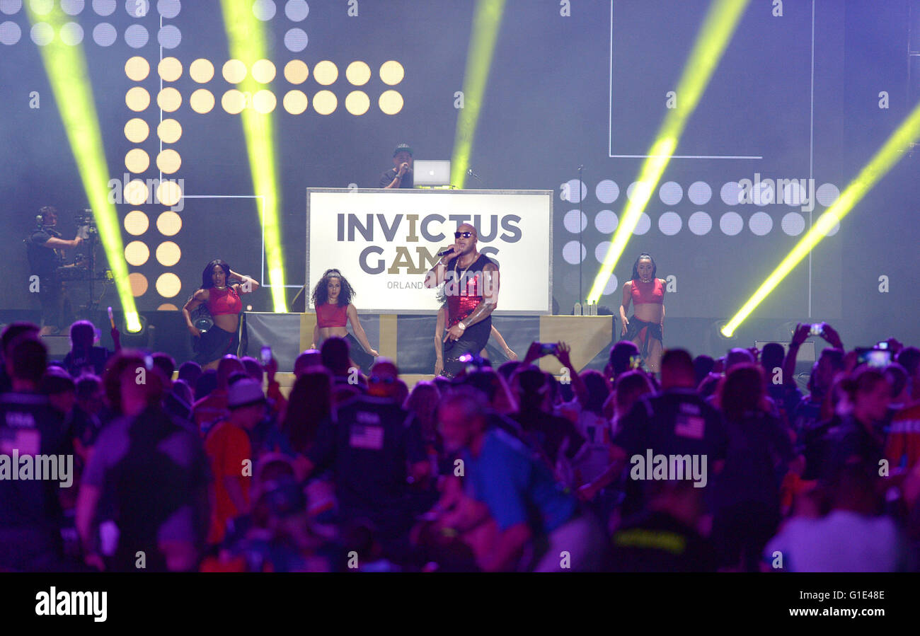 Hip hop ceremony hi-res stock photography and images - Alamy