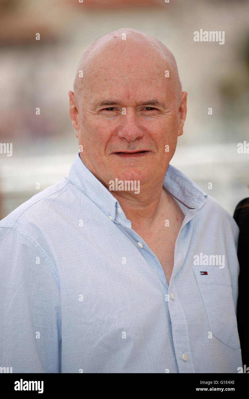 Cannes, France. 13th May, 2016. Actor Dave Johns attends the photocall ...