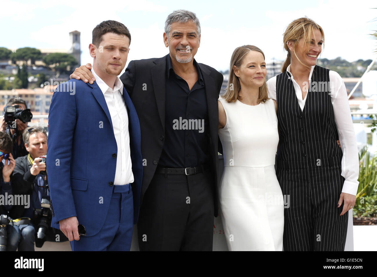 Jack O'Connell, George Clooney, Jodie Foster and Julia Roberts at the ...