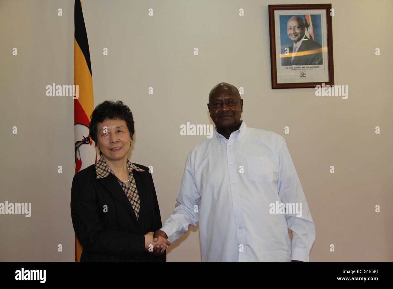Kampala, Uganda. 13th May, 2016. Ugandan President Yoweri Museveni (R ...
