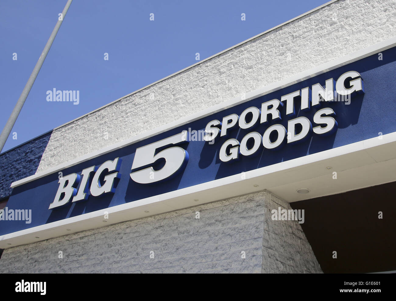Los Angeles, California, USA. 20th Apr, 2016. Big 5 Sporting Goods in ...