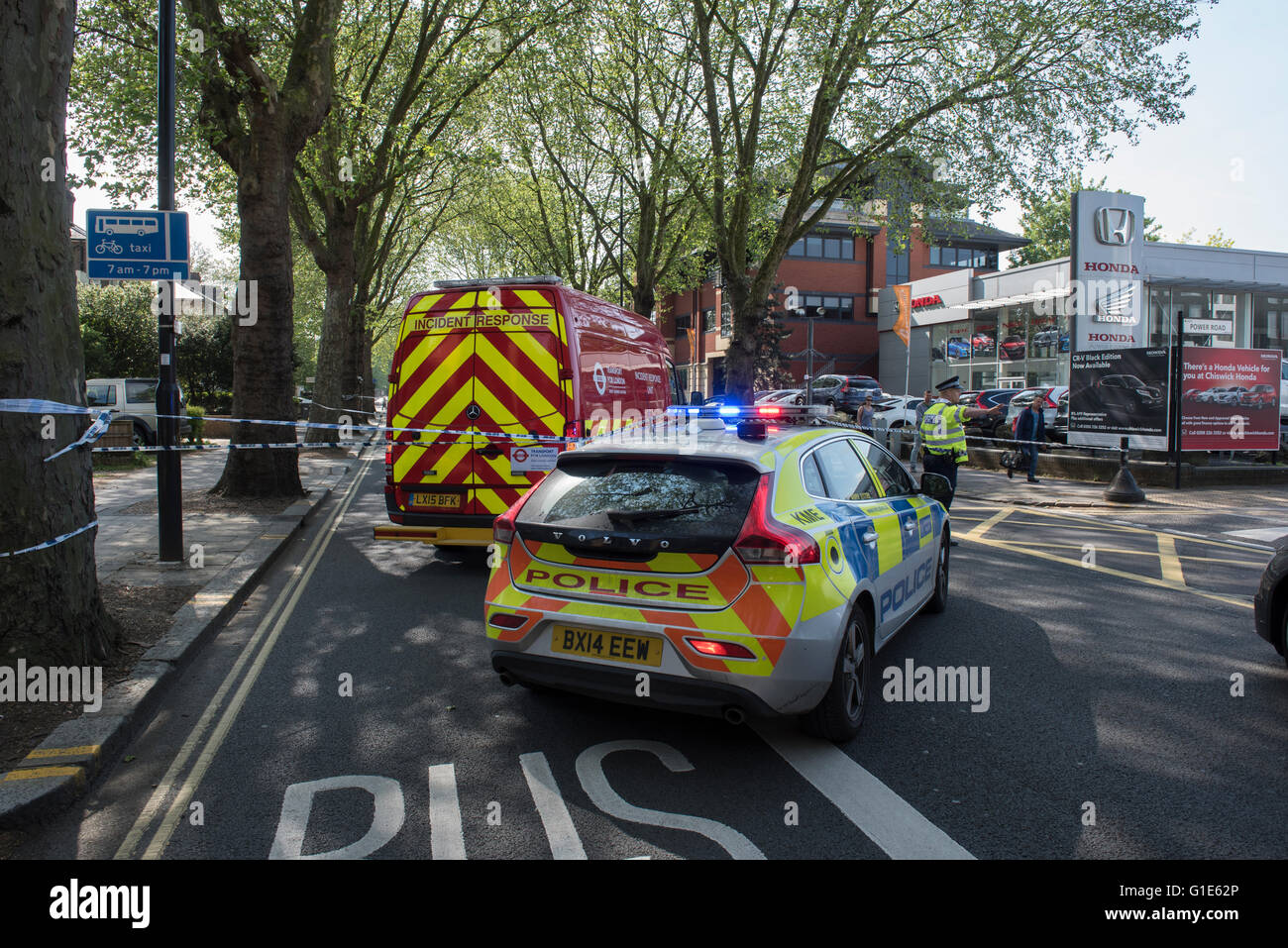 Police chiswick hi-res stock photography and images - Alamy