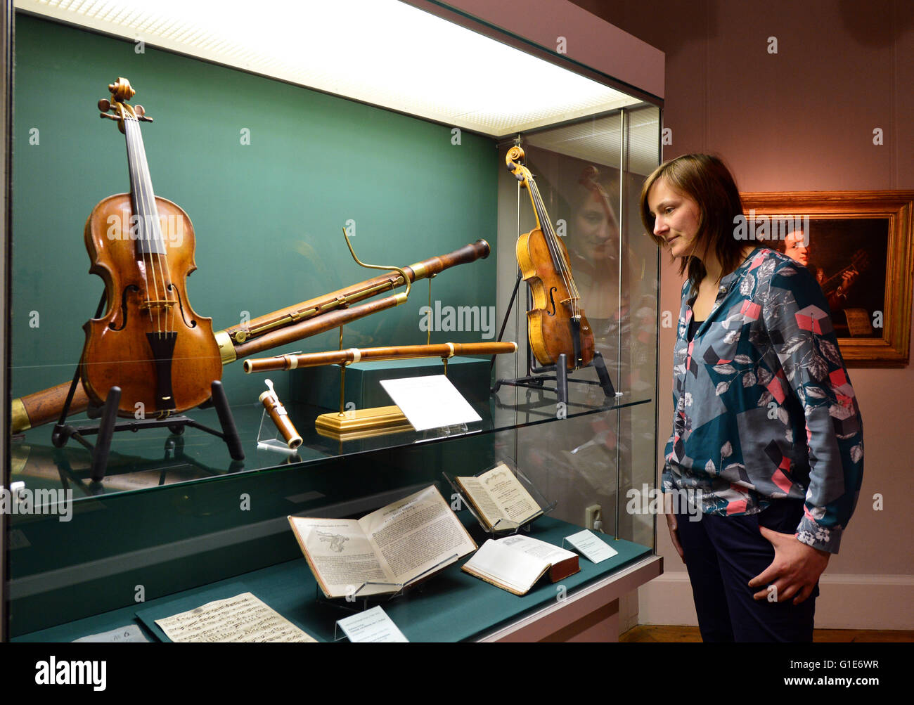 Music instruments 18th century hi-res stock photography and images - Alamy
