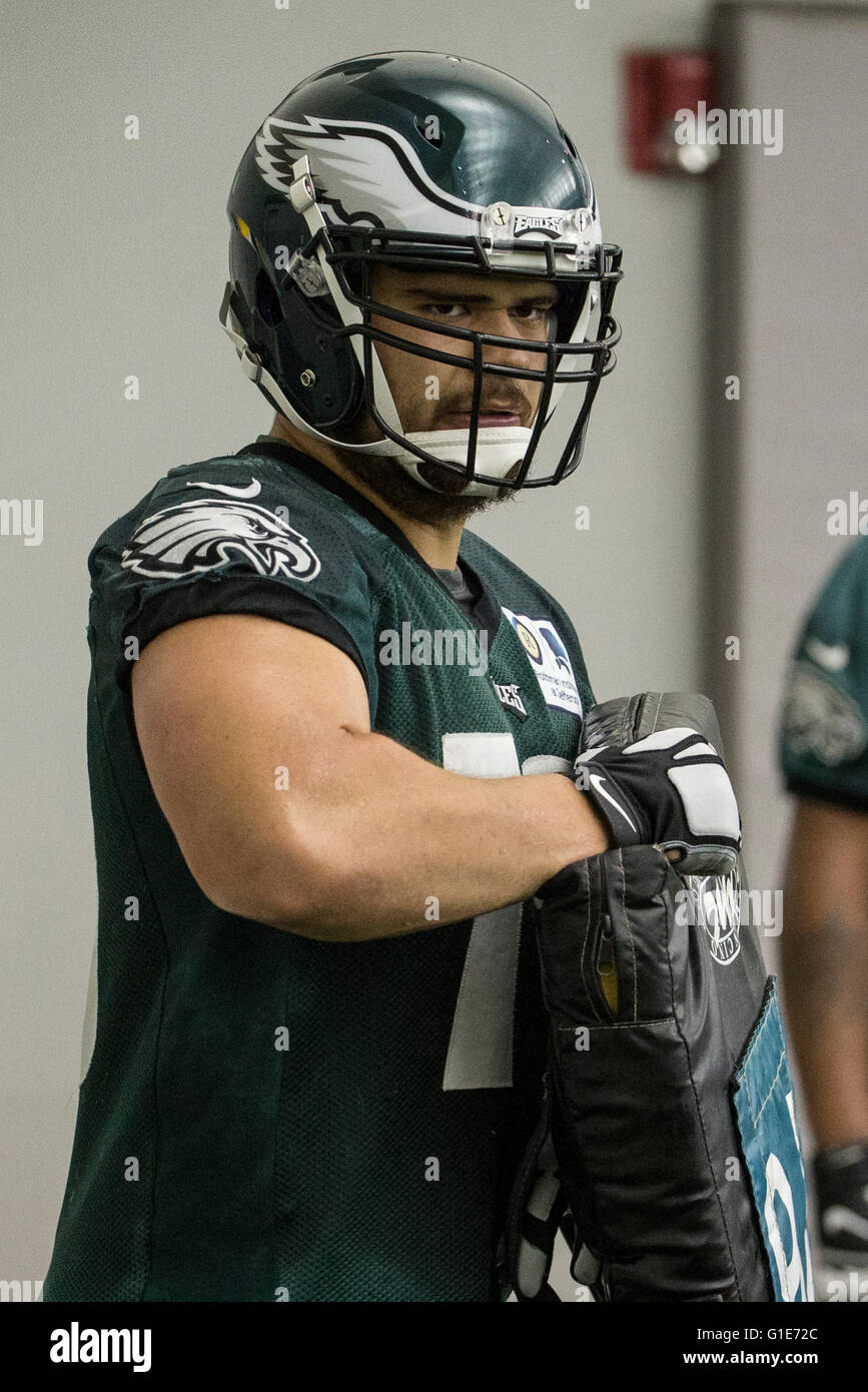 Philadelphia eagles guard hi-res stock photography and images - Alamy