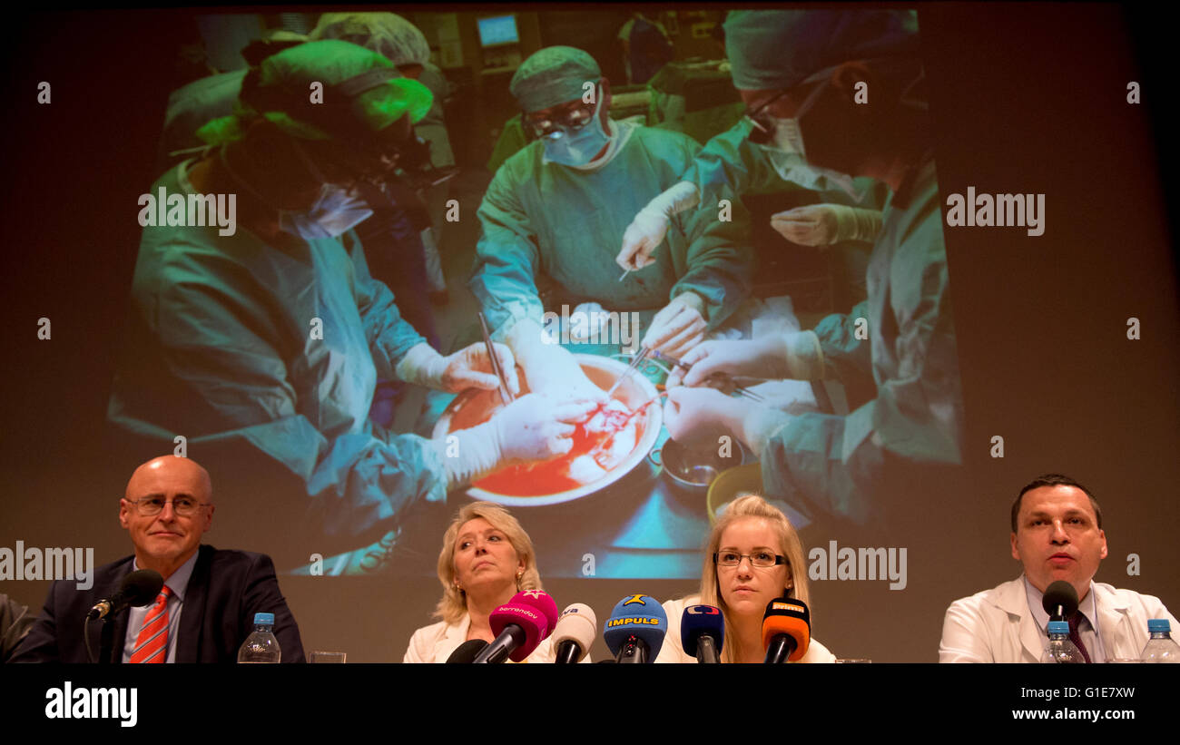 Transplant surgery hi-res stock photography and images - Alamy