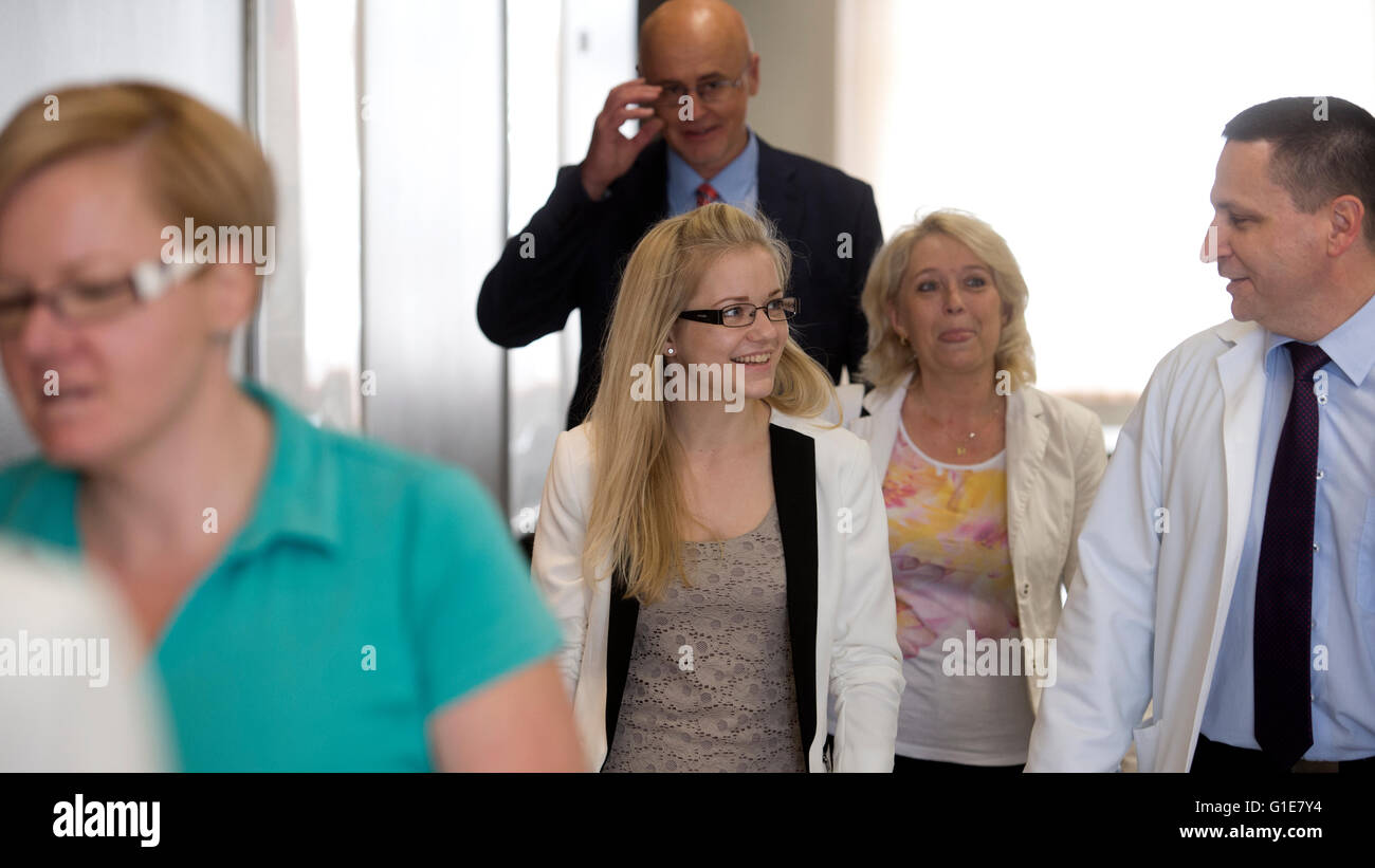 Transplant surgery hi-res stock photography and images - Alamy