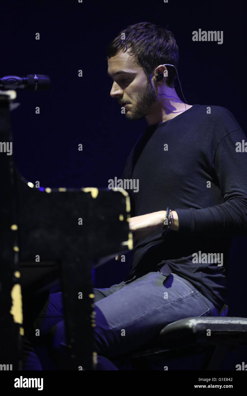 Liverpool, Merseyside, UK. 13th May, 2016. Editors perform live at the ...