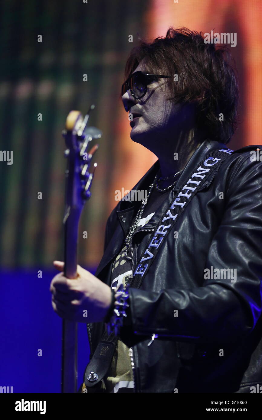 Manic Street Preachers Sean Moore Stock Photos & Manic Street Preachers ...