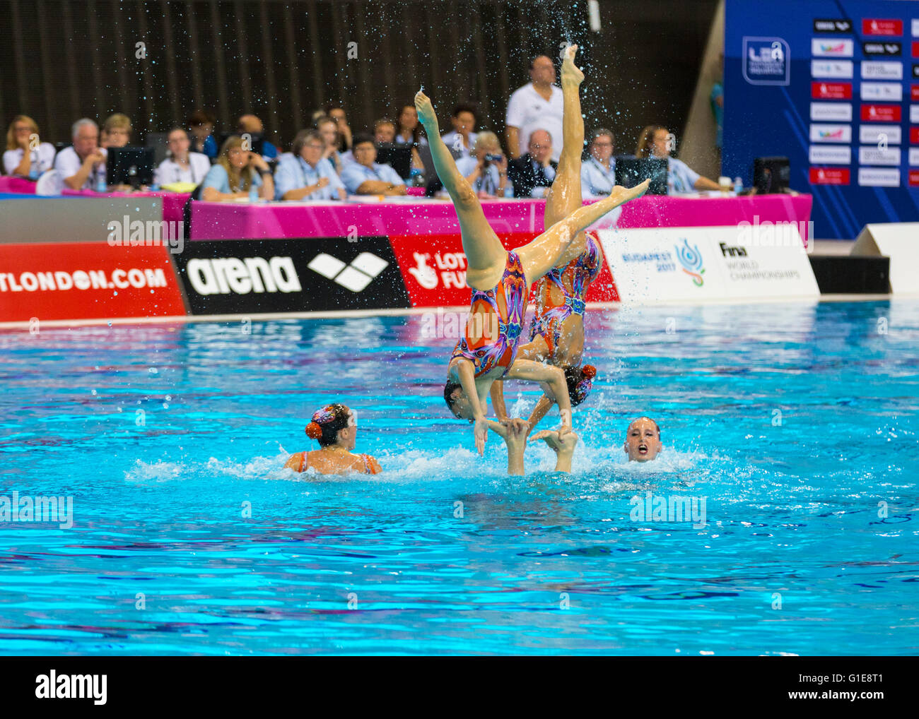 Spanish synchronized swimming team hi-res stock photography and images ...
