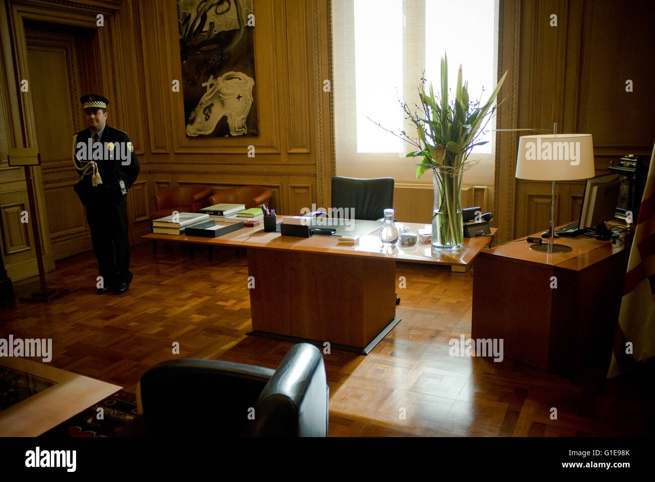 Inside city hall mayor office hi-res stock photography and images - Alamy