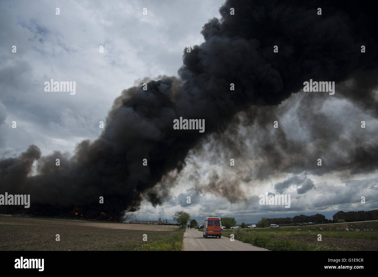 Madrid, Spain. 13th May, 2016. A fire, allegedly caused, fire a ...