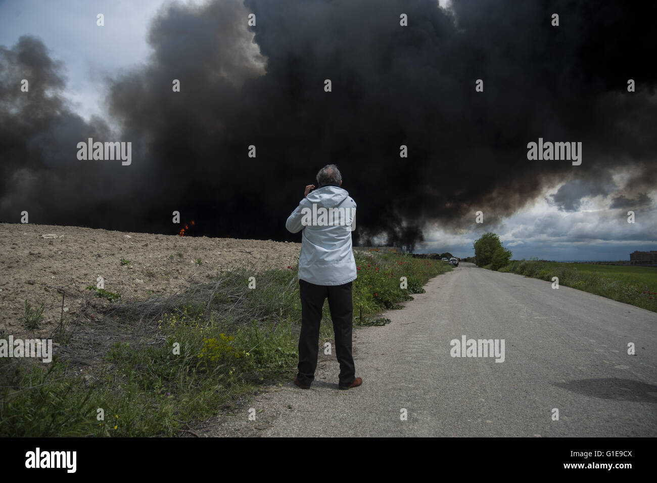 Madrid, Spain. 13th May, 2016. A fire, allegedly caused, fire a ...