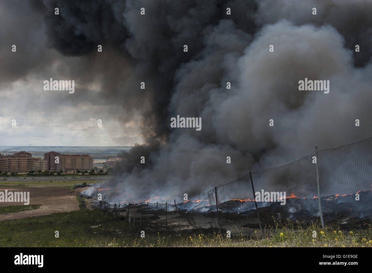 Madrid, Spain. 13th May, 2016. A fire, allegedly caused, fire a ...