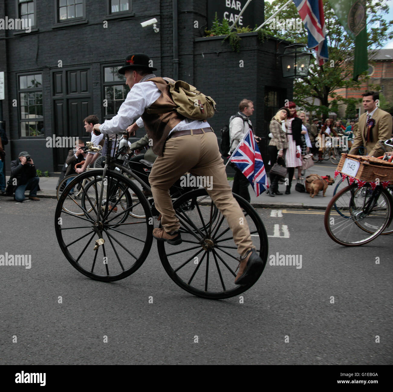 London, UK. 14th May, 2016. The eight Tweed Run got under way through ...