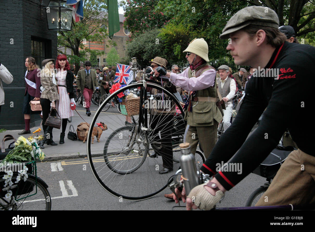 London, UK. 14th May, 2016. The eight Tweed Run got under way through ...