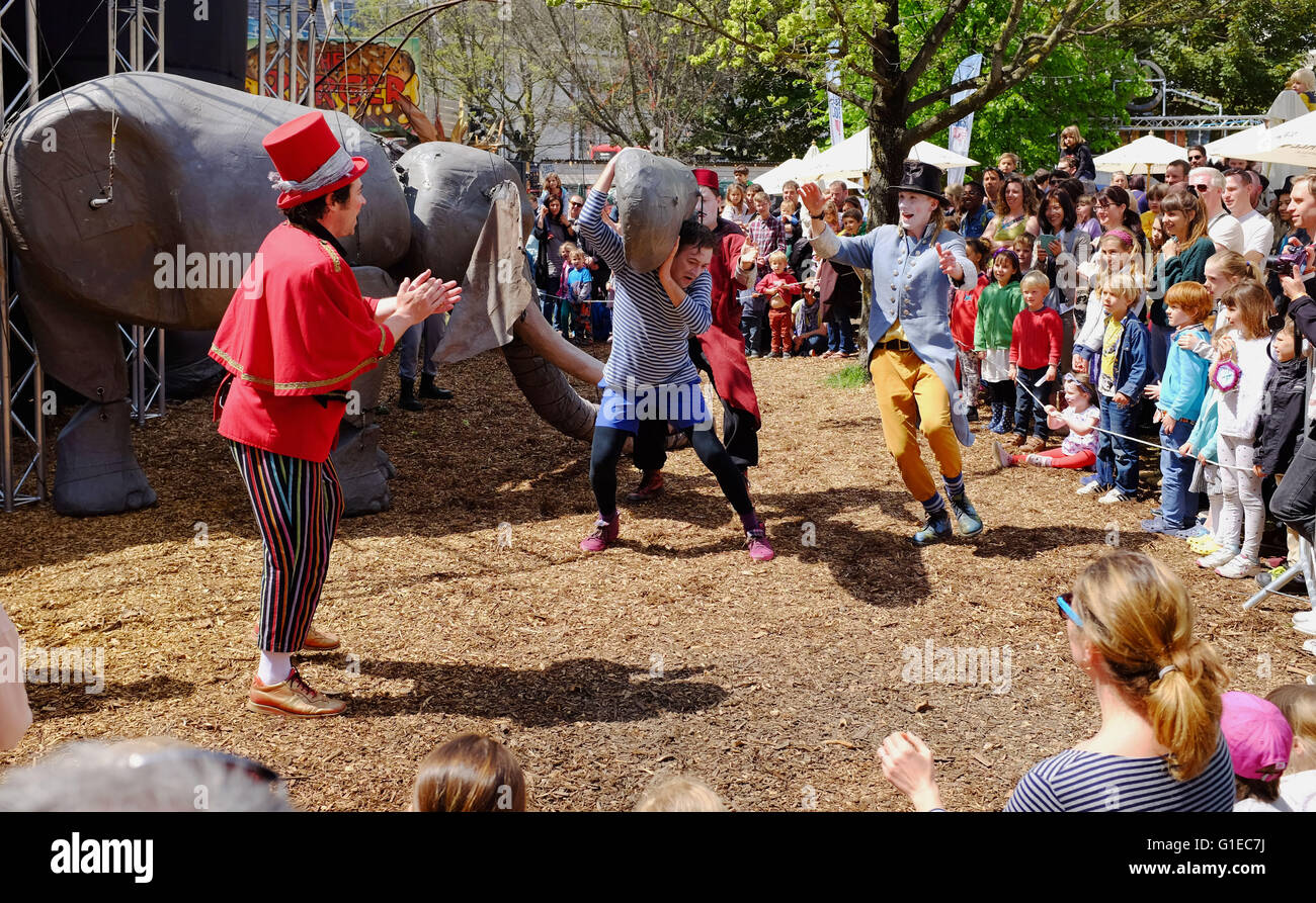 Brighton UK 14th May 2016 - The Biggest Marionette Circus In The World ...