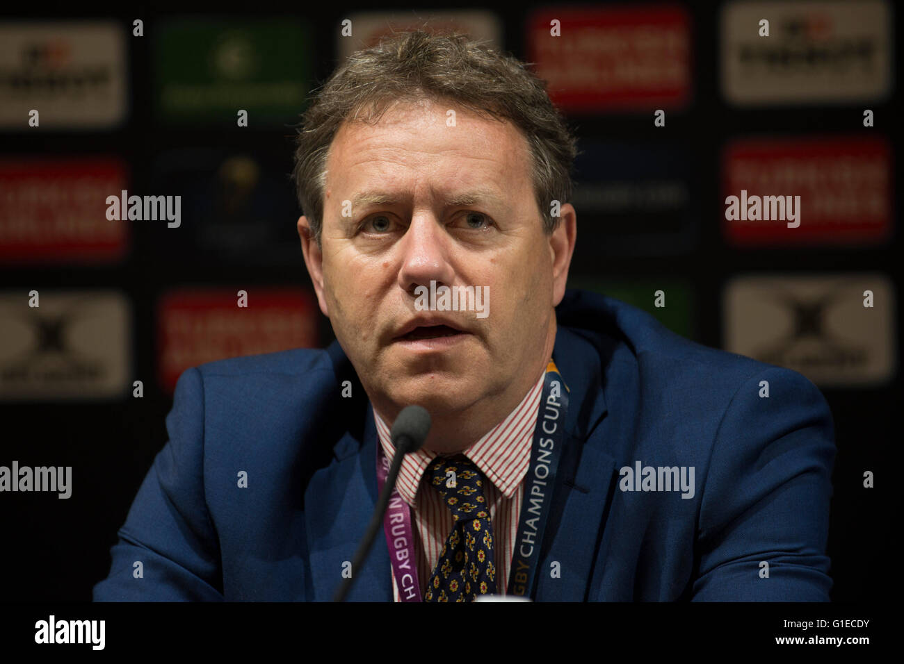 Simon halliday hi-res stock photography and images - Alamy