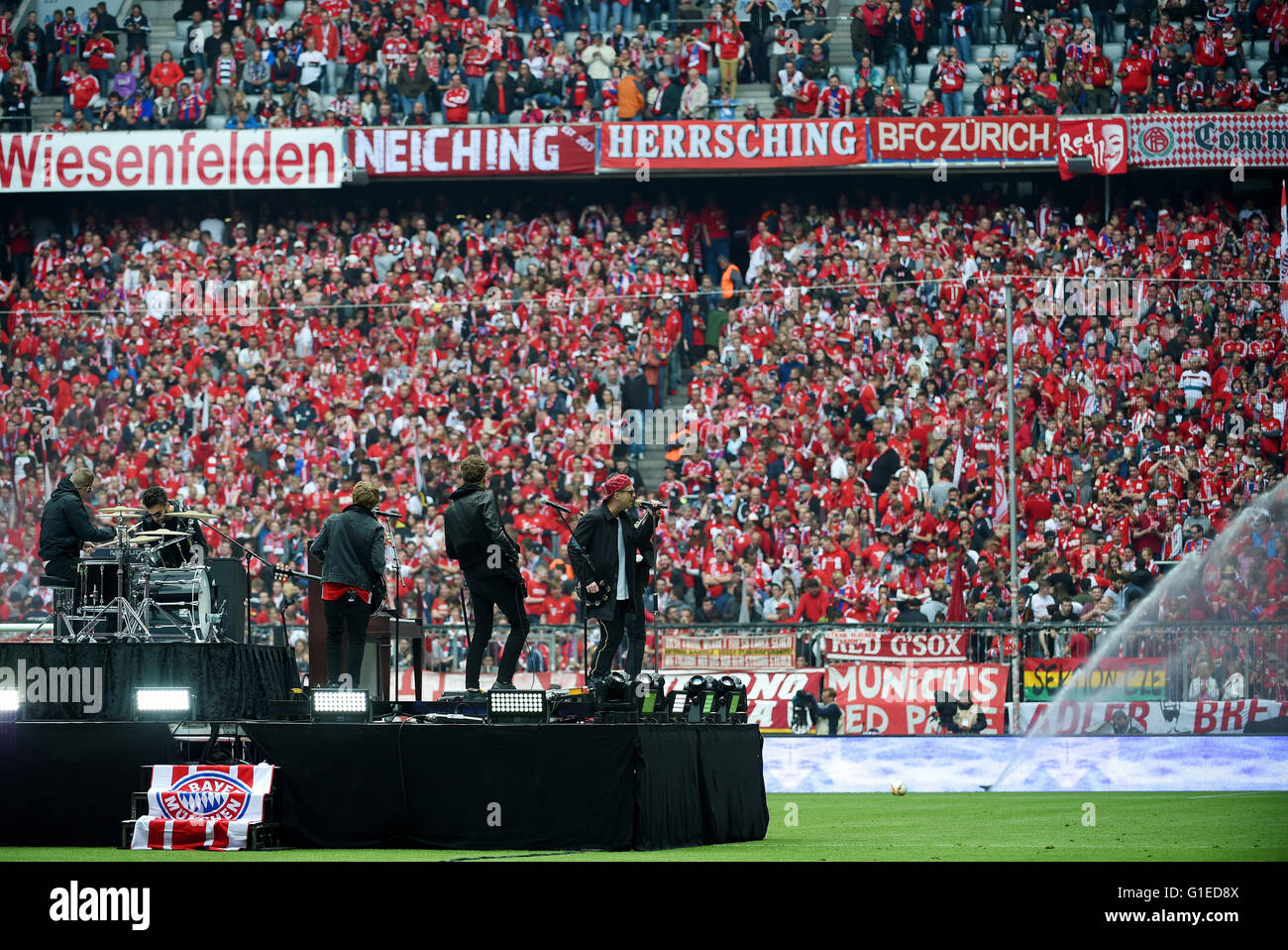 Munich, Germany. 14th May, 2016. US-Pop band One Republic entertains ...