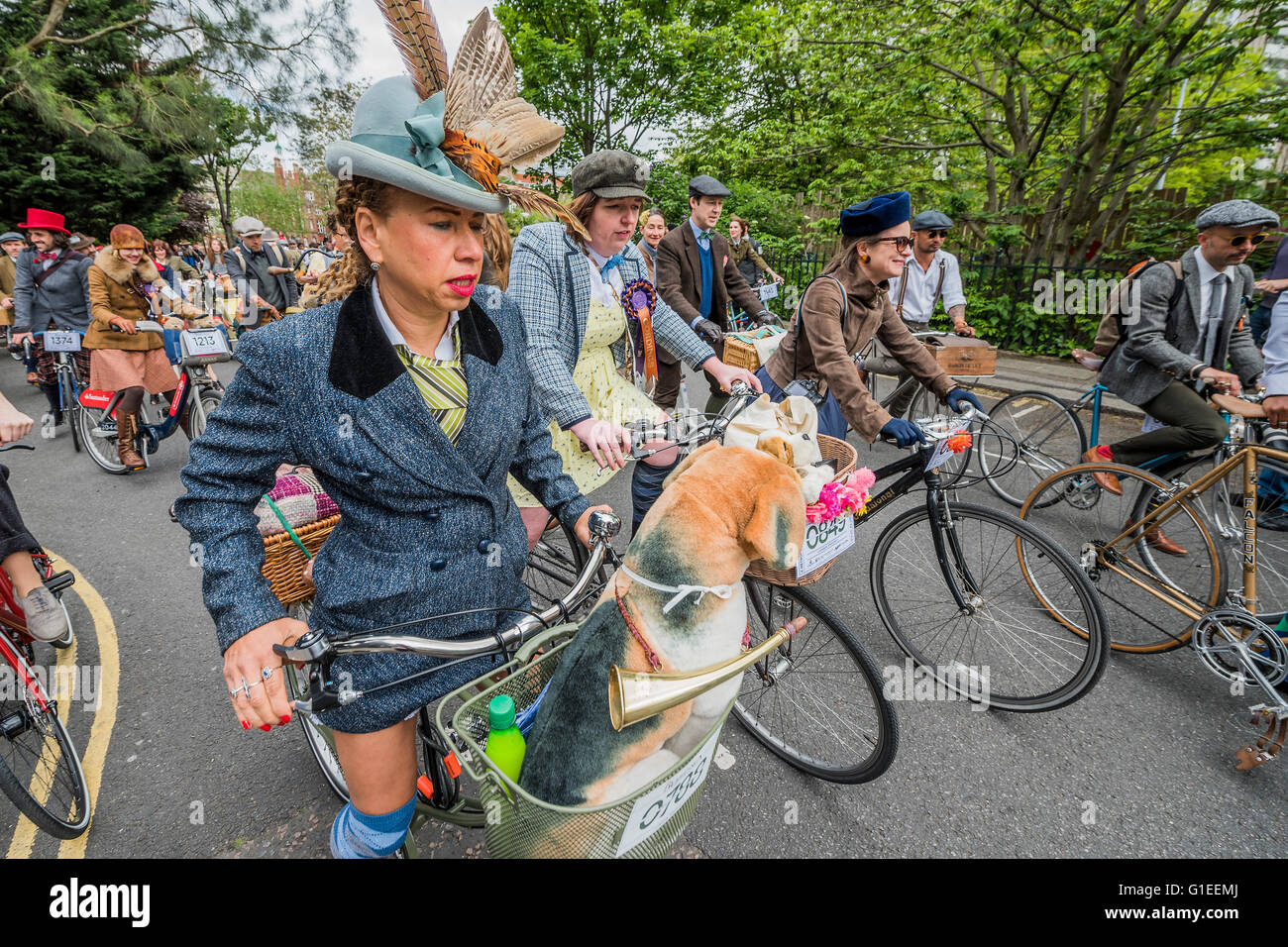 London, UK. 14th May, 2016. The Tweed Run, a very British public ...