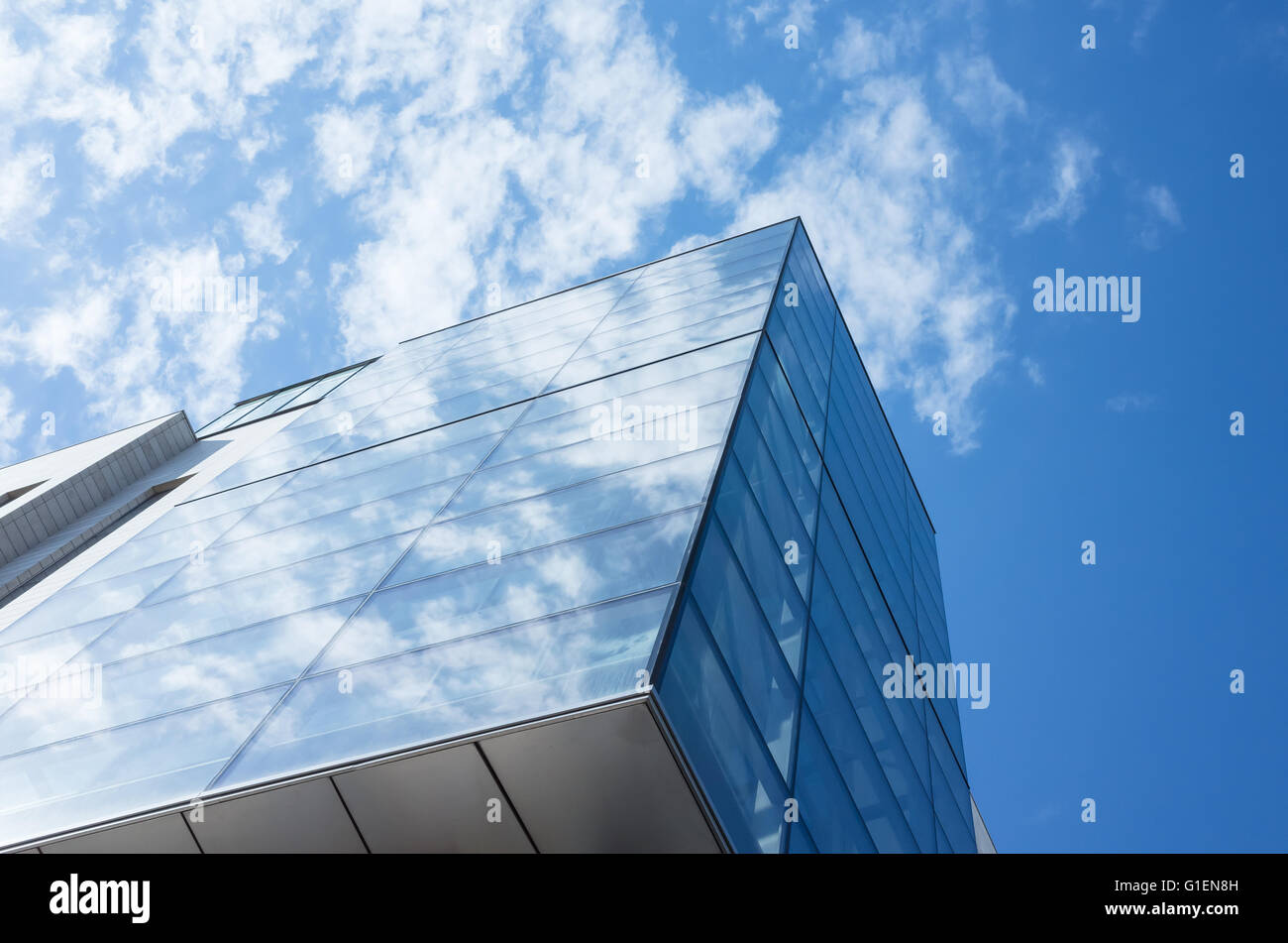 Blue sky modern buildings architecture hi-res stock photography and ...