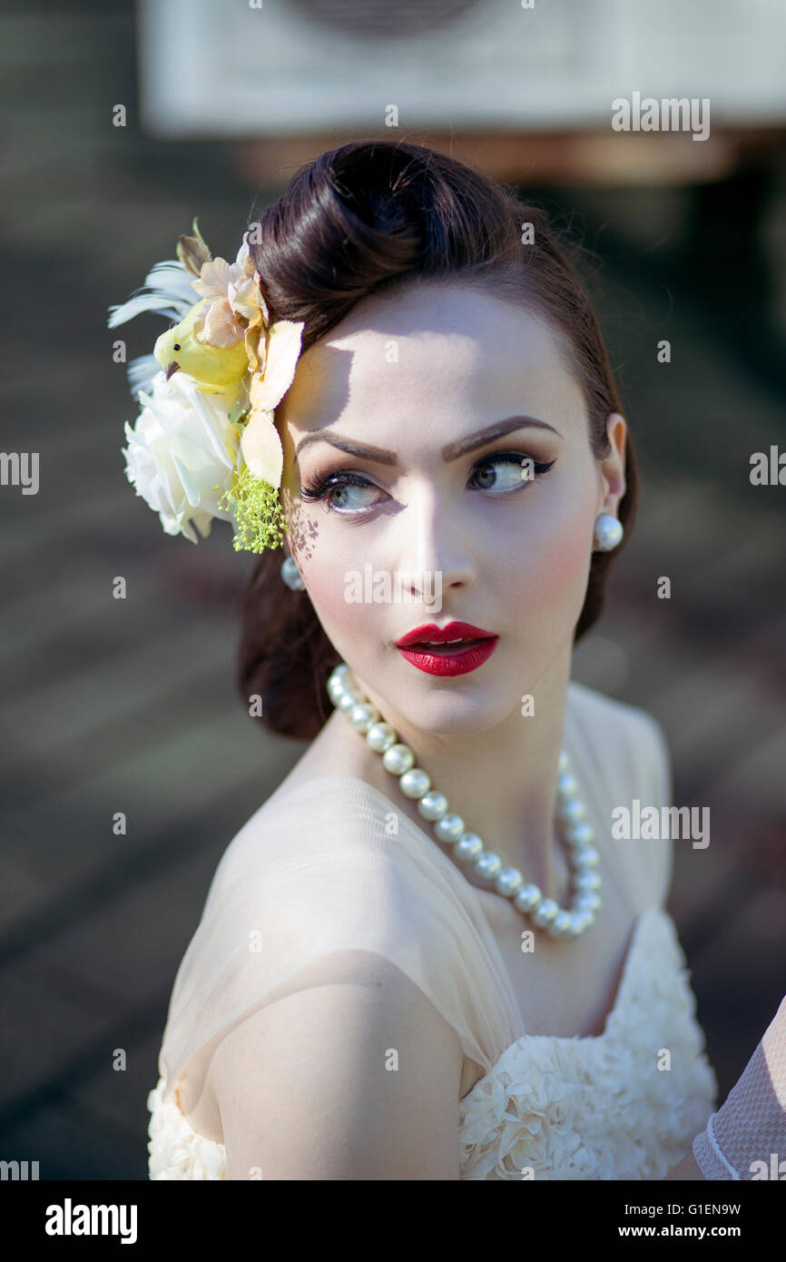 Retro woman beauty hi-res stock photography and images - Alamy