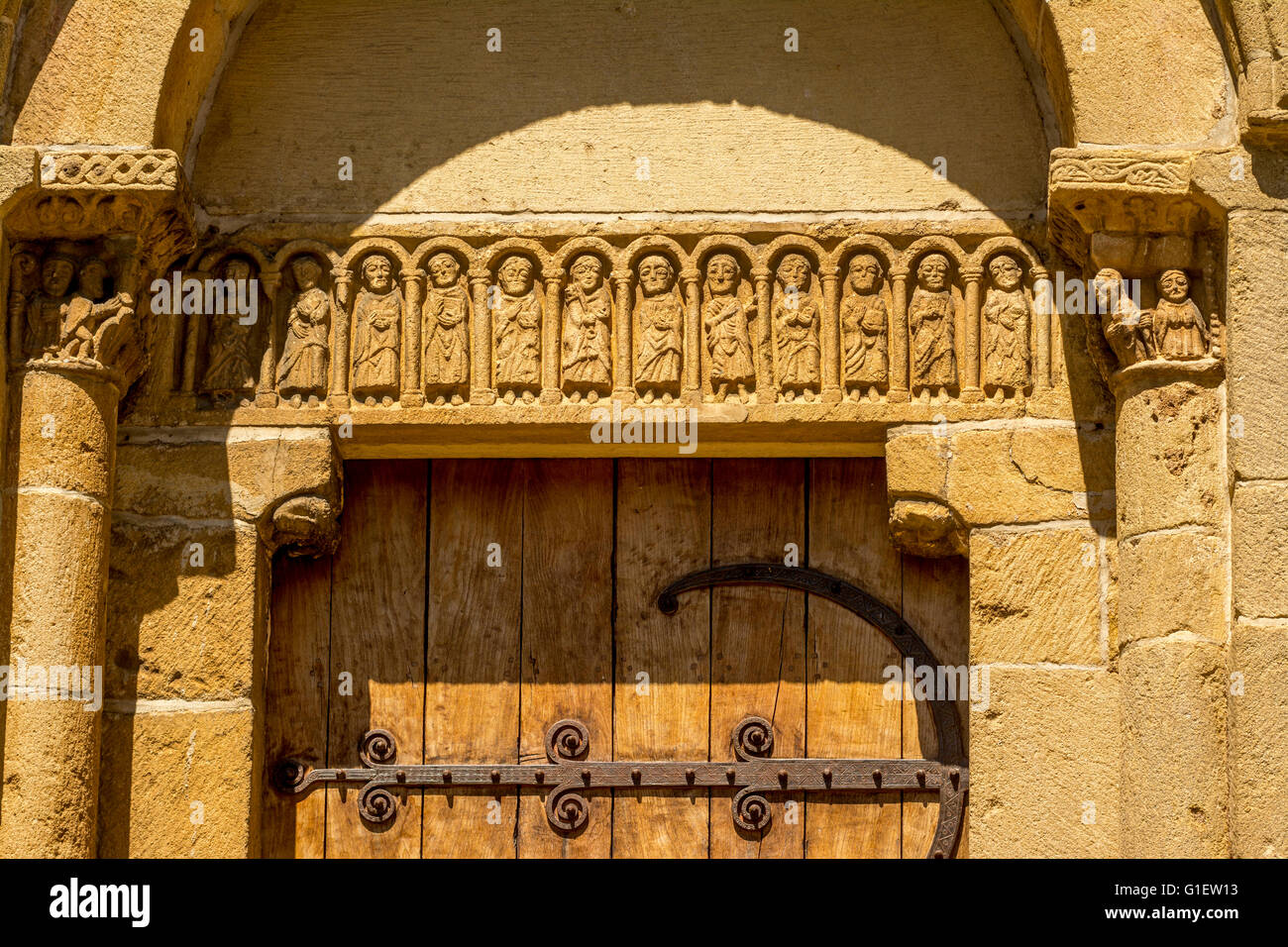 Romanesque church portal hi-res stock photography and images - Alamy