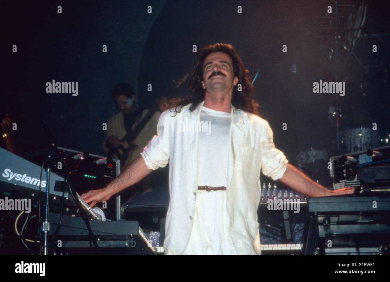 Der griechische Komponist, Keyboarder, Pianist und Produzent Yanni ...