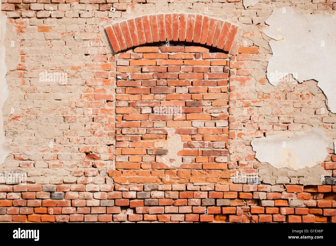 Wreck wall house building facade hi-res stock photography and images ...